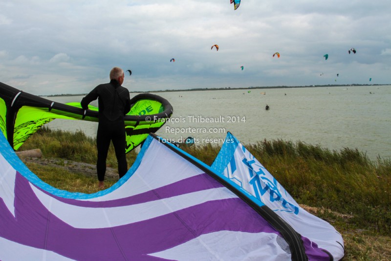 Rêves de vent, d’eau et de ciel: surf cerf-volant sur la mer du Nord ...